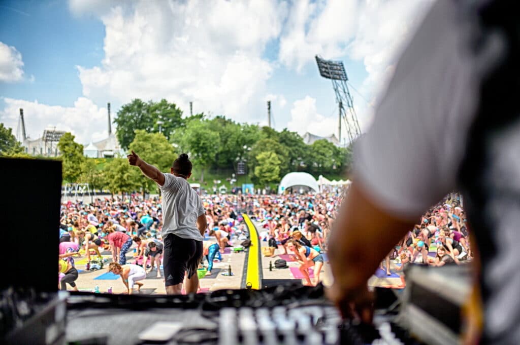 WE MOVE AS ONE - insideyoga.org