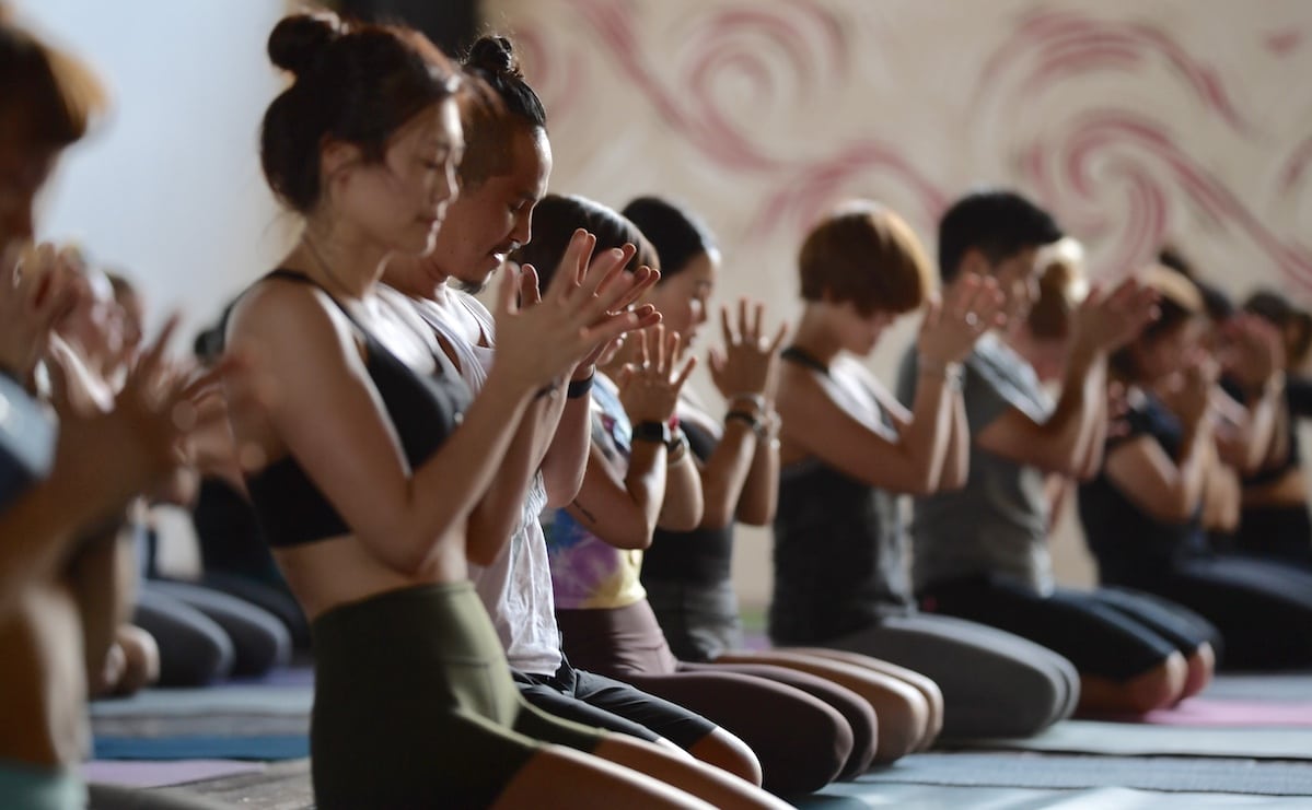 Inside Yoga Studio in Frankfurt - One of the world's biggest yoga schools - insideyoga.org